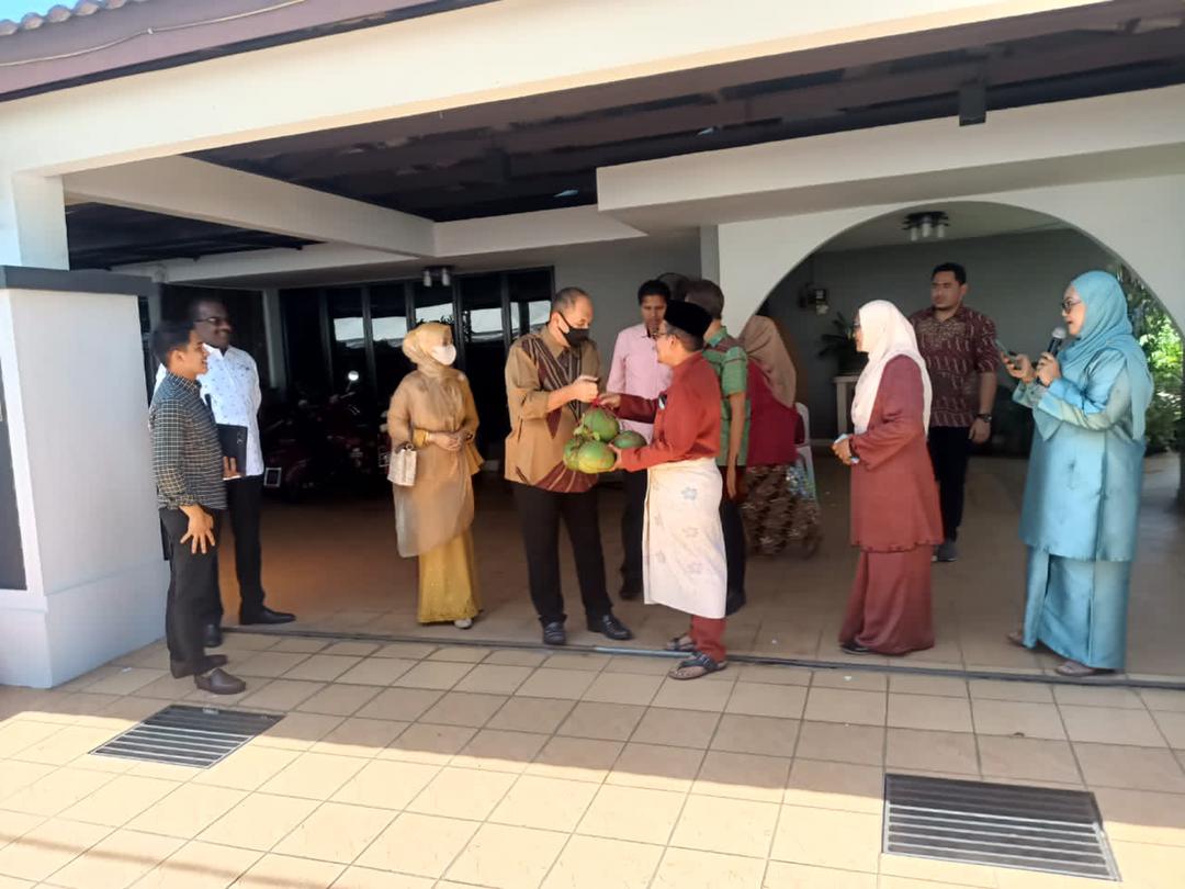 Rumah Terbuka Hari Raya Aidil Fitri Clr. Datuk Mazlan Abd Rahman - My ...